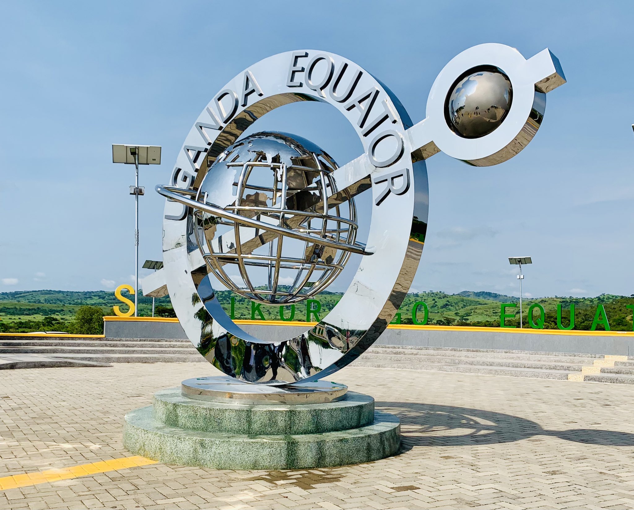 Uganda Equator Stop, Kayabwe and Other Markers